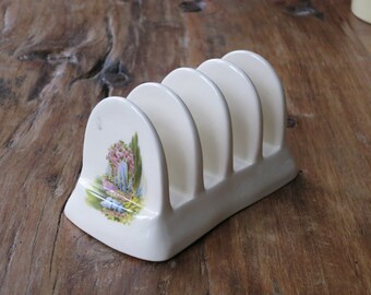 Items similar to Toast rack style chopping board set. 4 oak 'bread ...