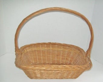 Square wicker basket | Etsy