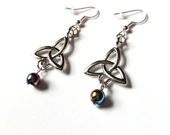 Trinity knot earring | Etsy