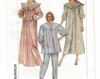 Simplicity 8958 80s Mens Womens Nightshirt Pattern Footed Drop