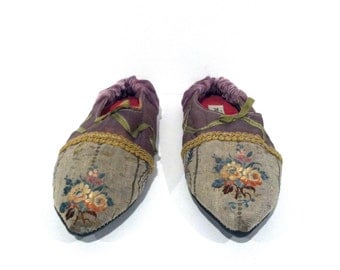 Bedroom slippers | Etsy