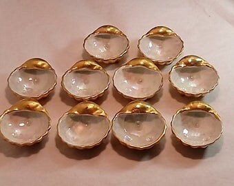 Shell shaped dishes | Etsy