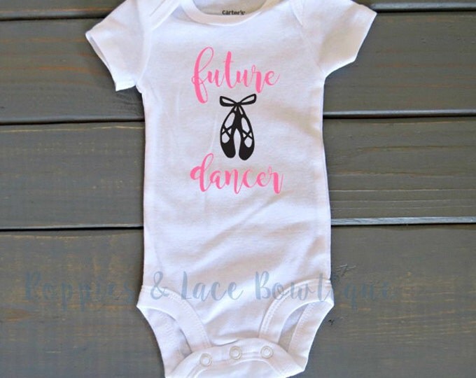 PoppiesnLaceBowtique