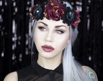 Black rose garland | Etsy