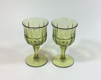 Green water goblets | Etsy