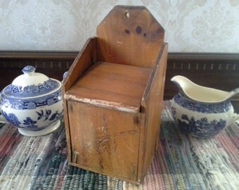Vintage salt box | Etsy