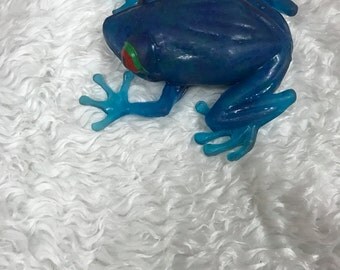Realistic frog | Etsy