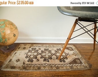 Vintage / Antique / Original Rugs for the Inspired by oldnewhouse