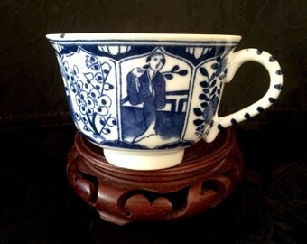Items similar to Antique Chinese Blue and White Porcelain Ming Vase ...