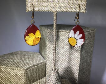 Real Pressed Flower Jewelry by MyBeverlyJewelry on Etsy