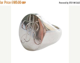 Large signet ring | Etsy