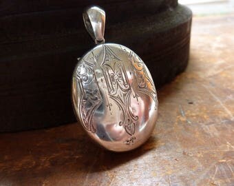 Vintage antique locket | Etsy