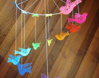 Flying bird mobile | Etsy
