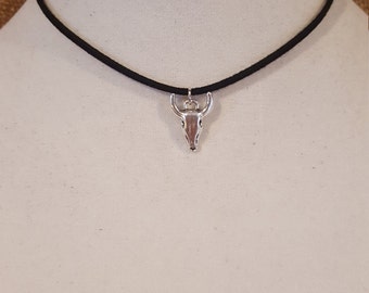 Shark tooth choker | Etsy