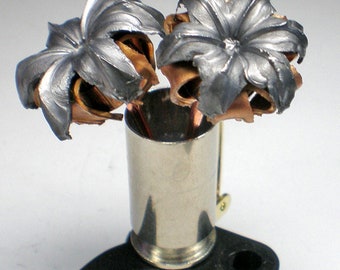 Bullet boutonniere | Etsy