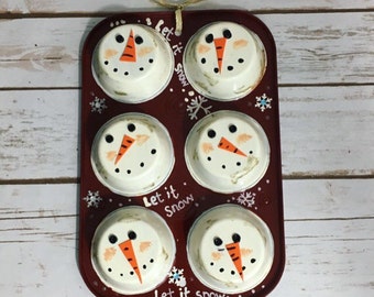 Items similar to Hand Painted Snowman Muffin Tin on Etsy