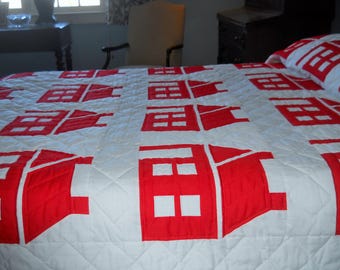 Schoolhouse quilt | Etsy