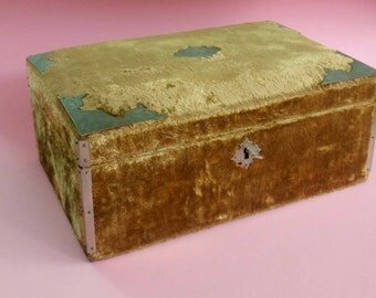 Gold treasure chest | Etsy