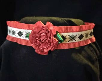 Rose collar | Etsy