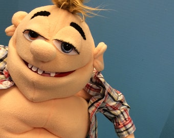 Alien puppet from Supermarologan youtube sml movie.