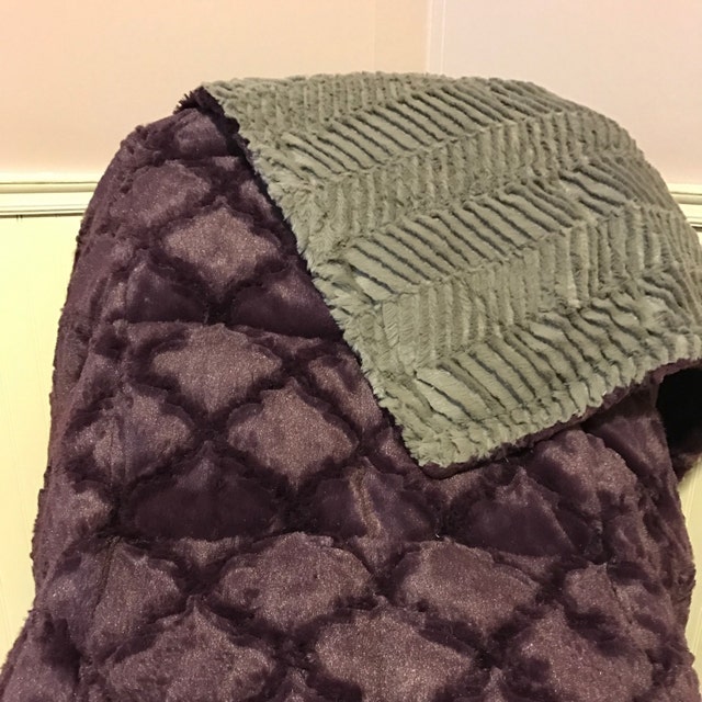 Cuddle yourself calm with customized blankets just by CuddleCalm