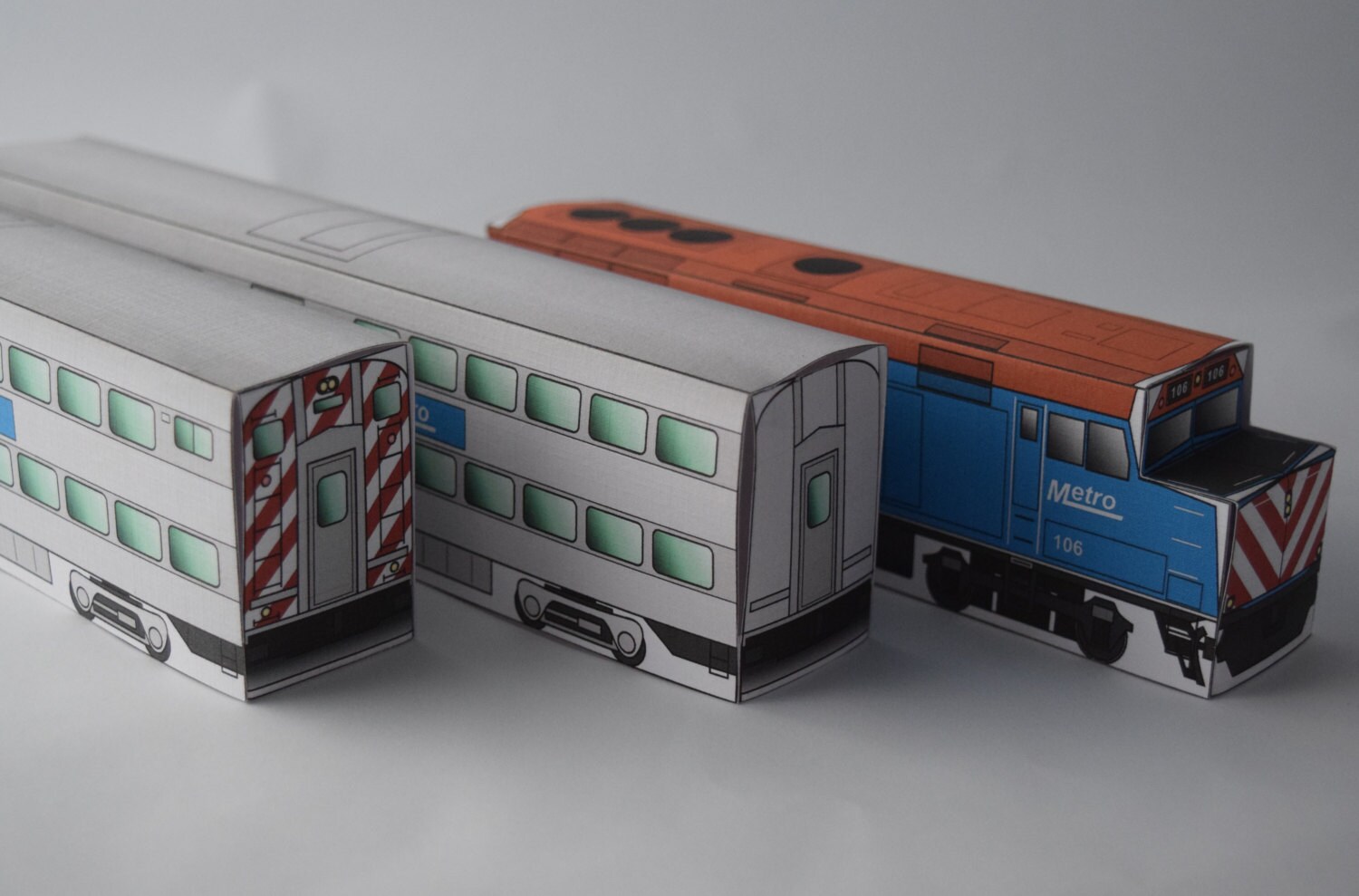 Metro Commuter Engine Papercraft Model Kit from PrecisePapercraft on ...