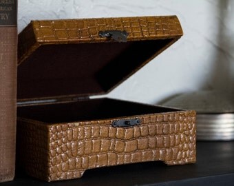 Wooden alligator | Etsy