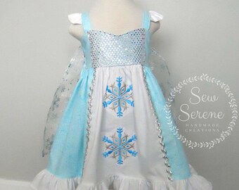 Snow white cape | Etsy