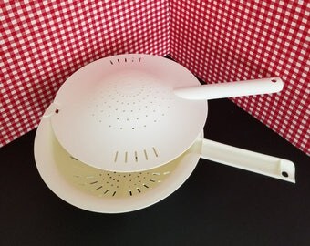 Tupperware colander | Etsy