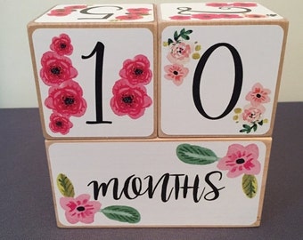 Newborn photo prop | Etsy