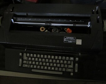 Electric typewriter | Etsy