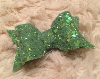 Items similar to Large Deep Blue Sea Glitter Bow - Alligator Clip ...