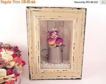 Flower shadow box | Etsy