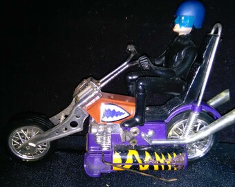 Screaming demons | Etsy