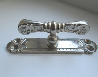 Carved drawer pulls | Etsy