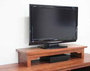 TV Riser Stand in Solid Oak with Pillar Footing in Black