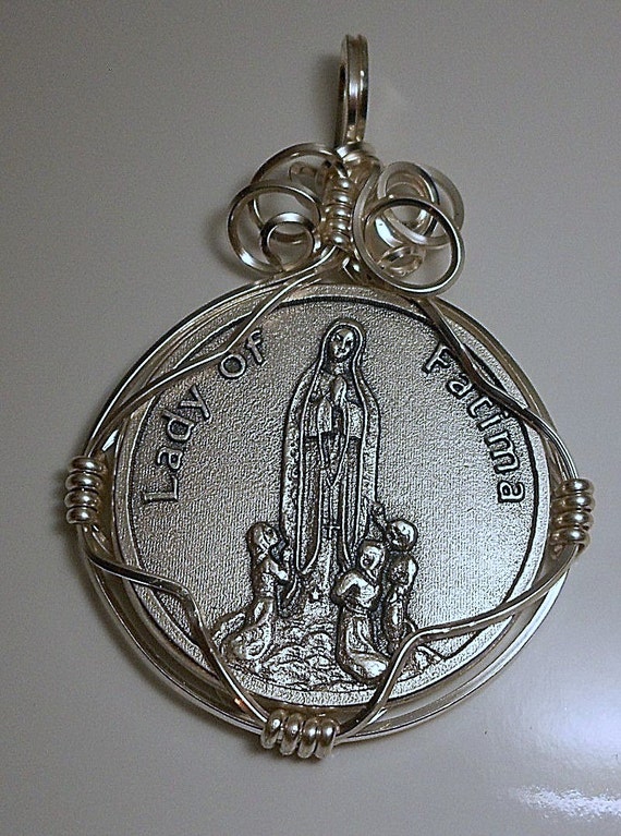 Our Lady of Fatima Medal Pendant