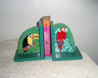 Wood bird bookends | Etsy