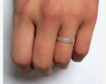 Celtic knot ring | Etsy
