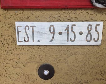 Metal Anniversary Date Sign