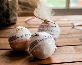 Gift wrap bath bombs | Etsy