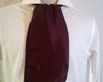 Man's Colonial Plain Linen Neck Stock