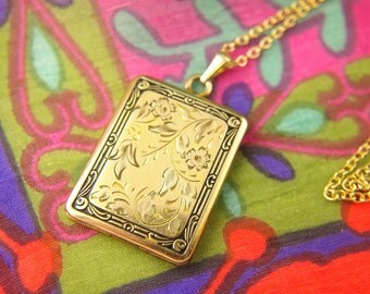 Enamel locket | Etsy