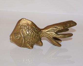 Fish paperweight | Etsy