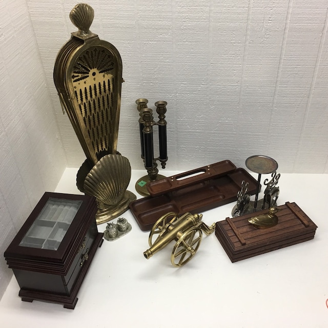 Your shop for junk salvage supplies and happinss. by thejunkman