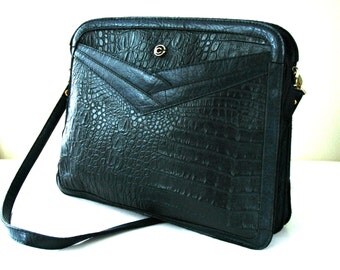 Vintage purse with built in wallet organizer in a rich brown