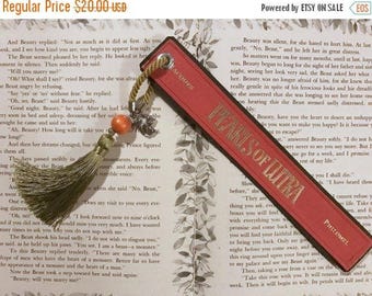 Book spine bookmark | Etsy