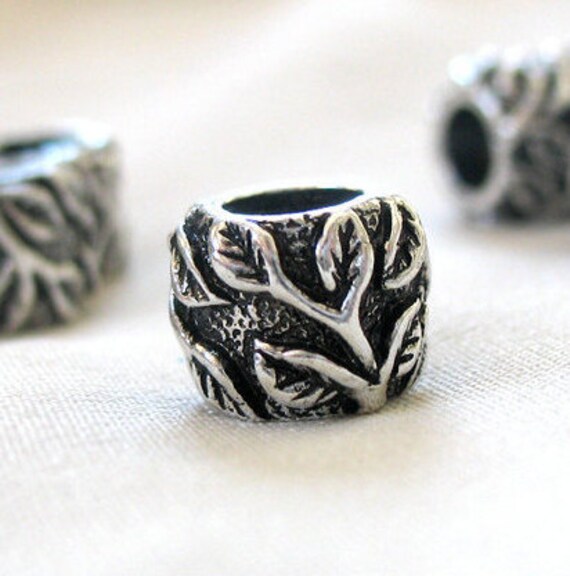 10 Antiqued Silver Leaf Pattern Spacer Beads Zinc Alloy 5mm