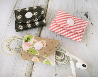 Earbuds holder | Etsy