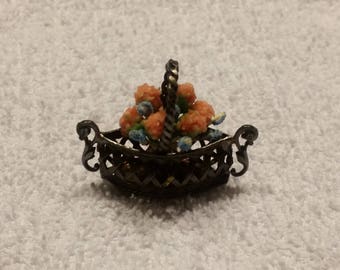 Flower basket pin | Etsy